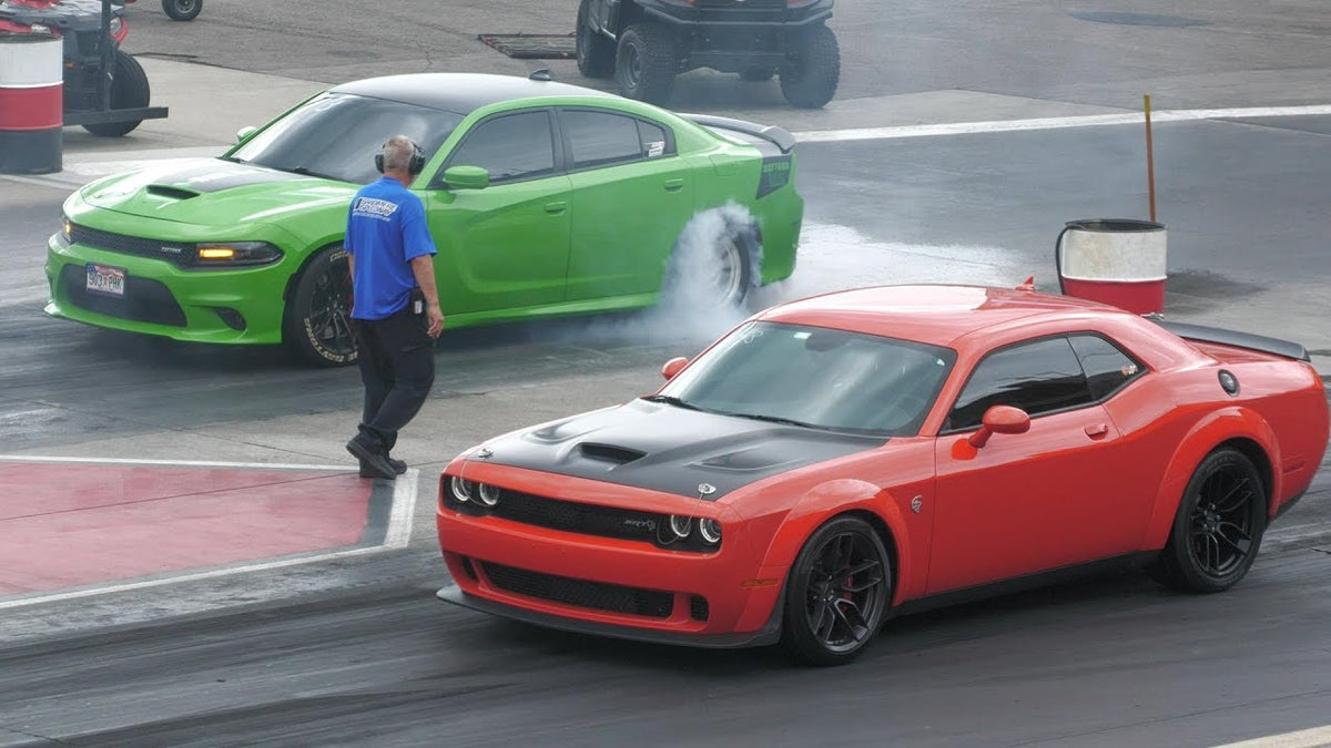 Challenger Hellcat vs Scat Pack - drag racing – Dragstrips.com
